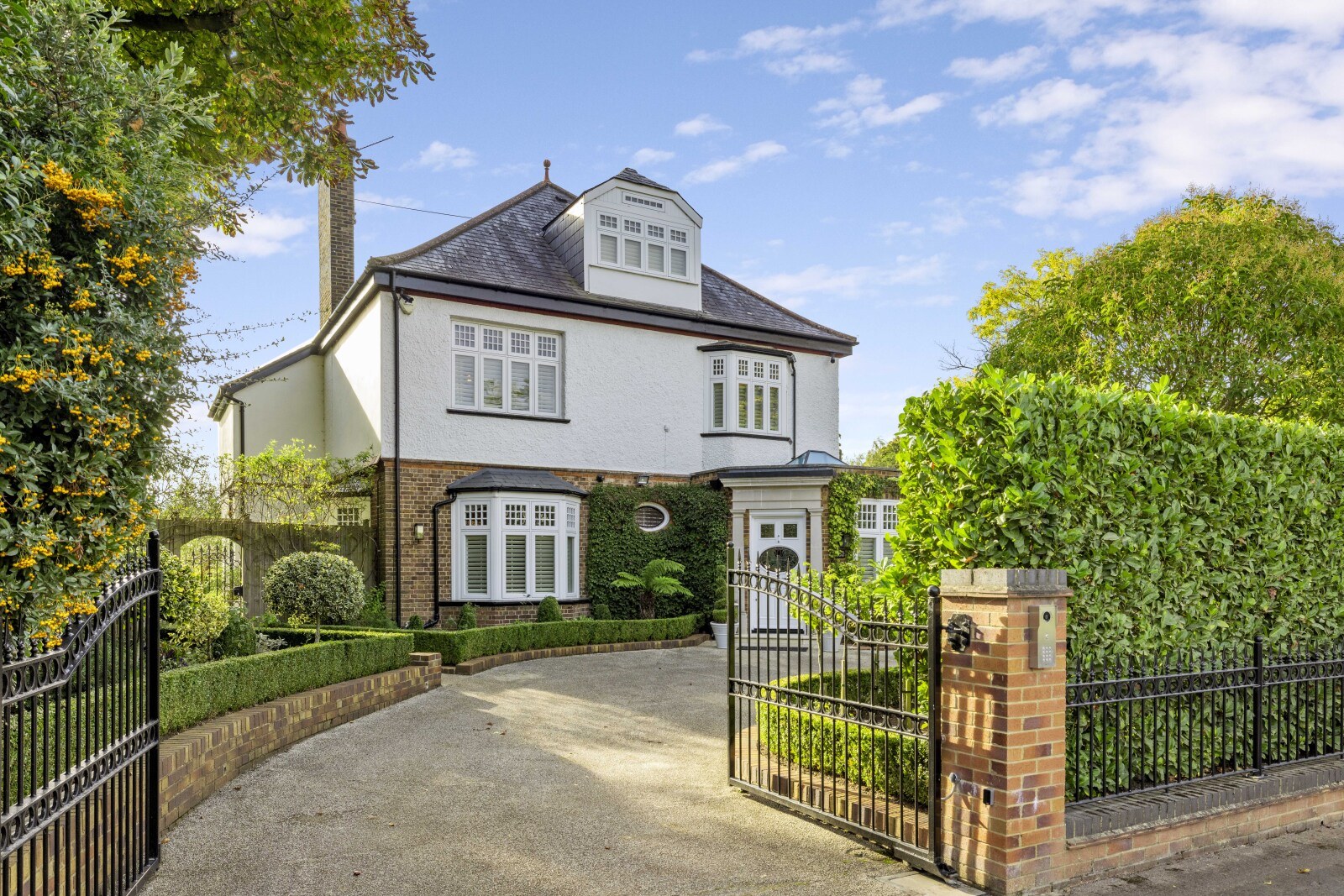 Top 15 commuter homes within an hour of London | Fine & Country