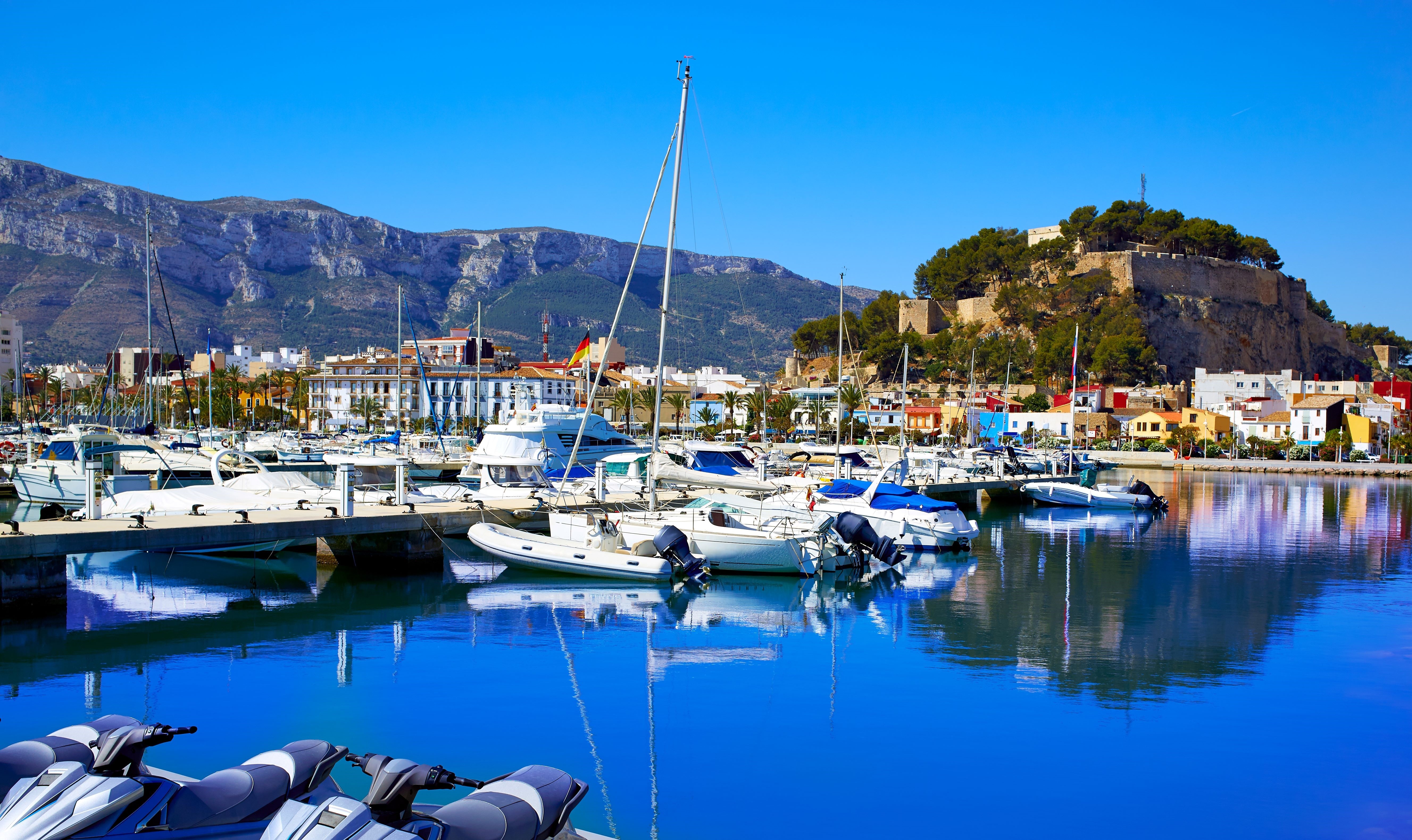 Relocating to Spain: American buyers | Fine & Country