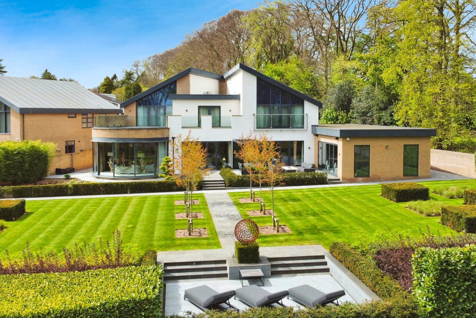 Top 10 homes for entertaining | Fine & Country