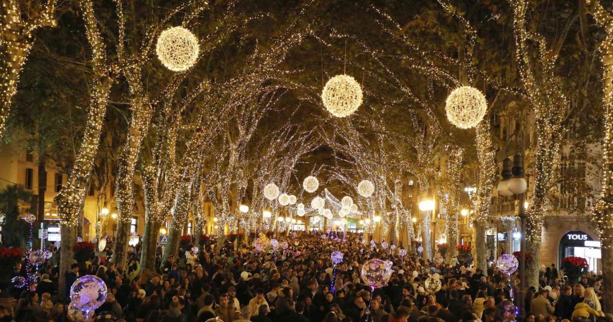 Mallorca in December: Christmas Lights, Golden Mile Luxury & a ...