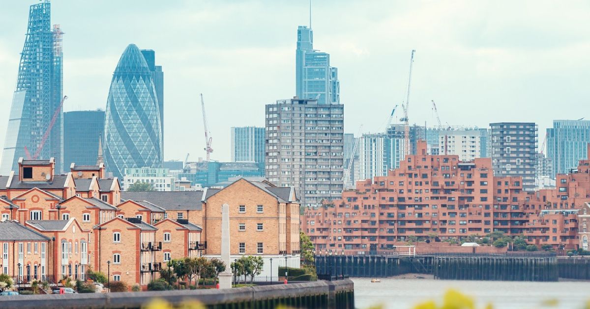 Navigating currency forecasts for your London property purchase | Fine ...