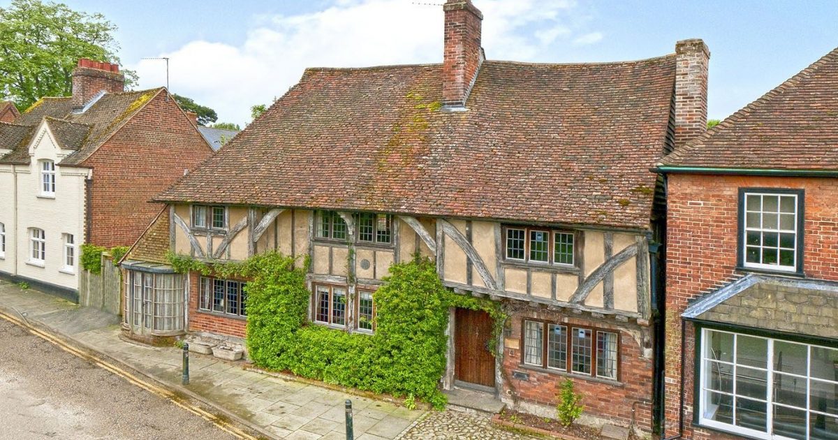 Top 15 commuter homes within an hour of London | Fine & Country