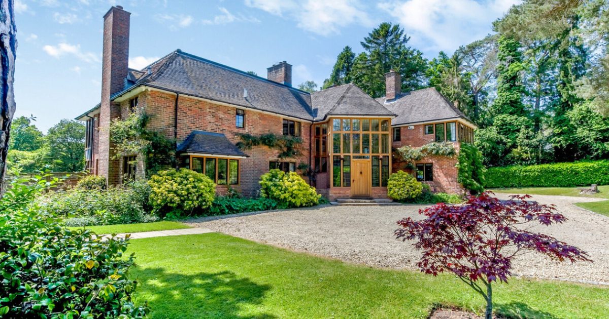 Top 15 commuter homes within an hour of London | Fine & Country