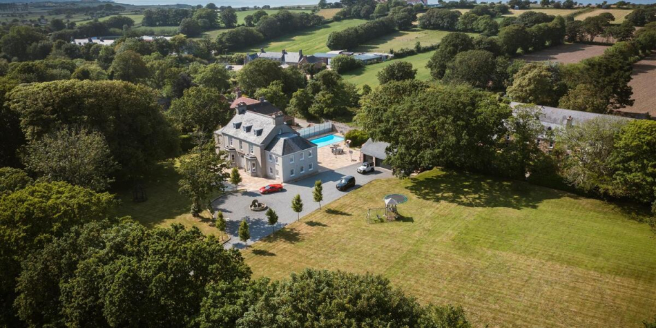 Change of scenery: Top 10 scenic homes | Fine & Country