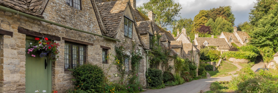 Britain's prettiest spring villages | Fine & Country