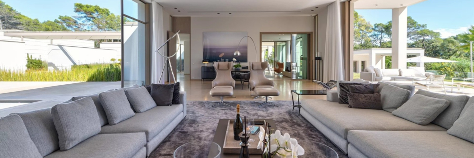 Top 10 homes with entertainment spaces | Fine & Country