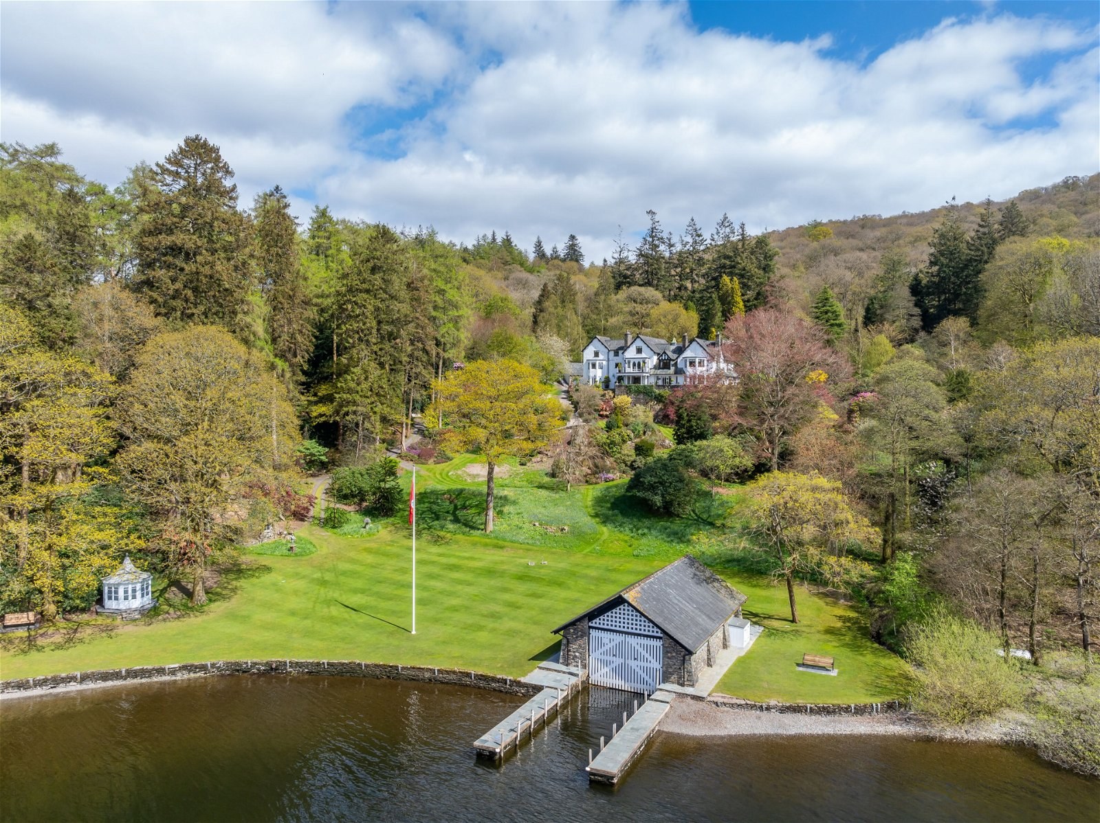 Lakeside lifestyle: 10 properties in the Lake District | Fine & Country