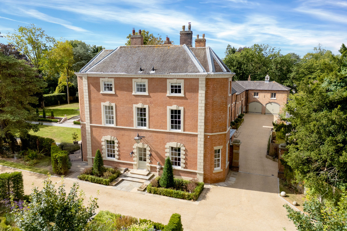 Top 10 homes for book lovers | Fine & Country