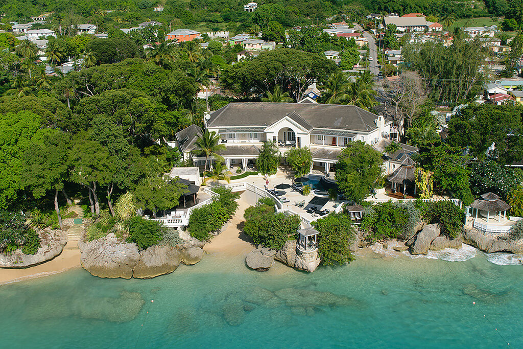 10 homes from around the world with gorgeous gardens | Fine & Country