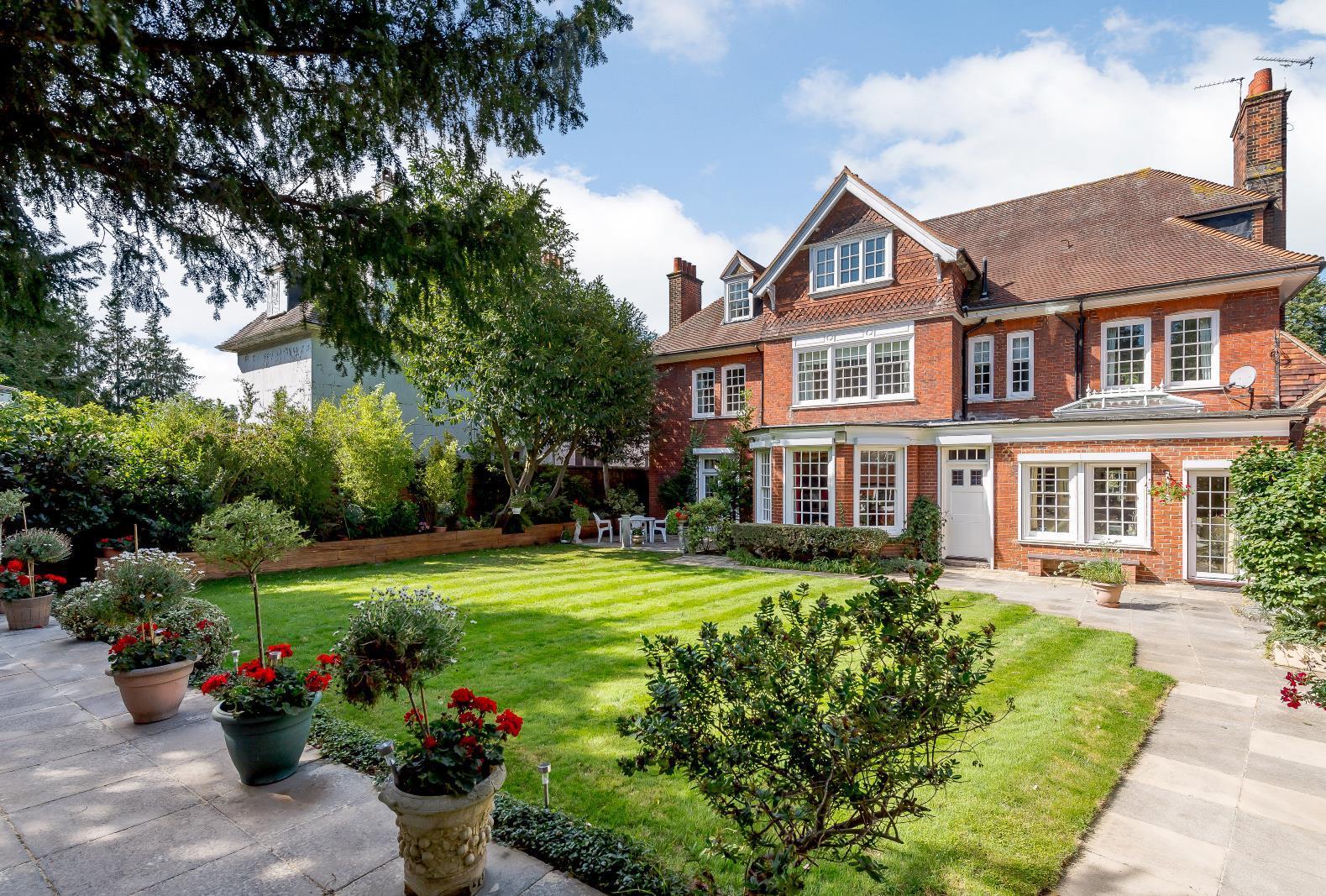 Top 20 Listed homes for sale | Fine & Country