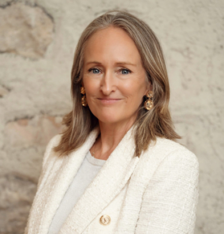 Victoria Roberts | Fine & Country